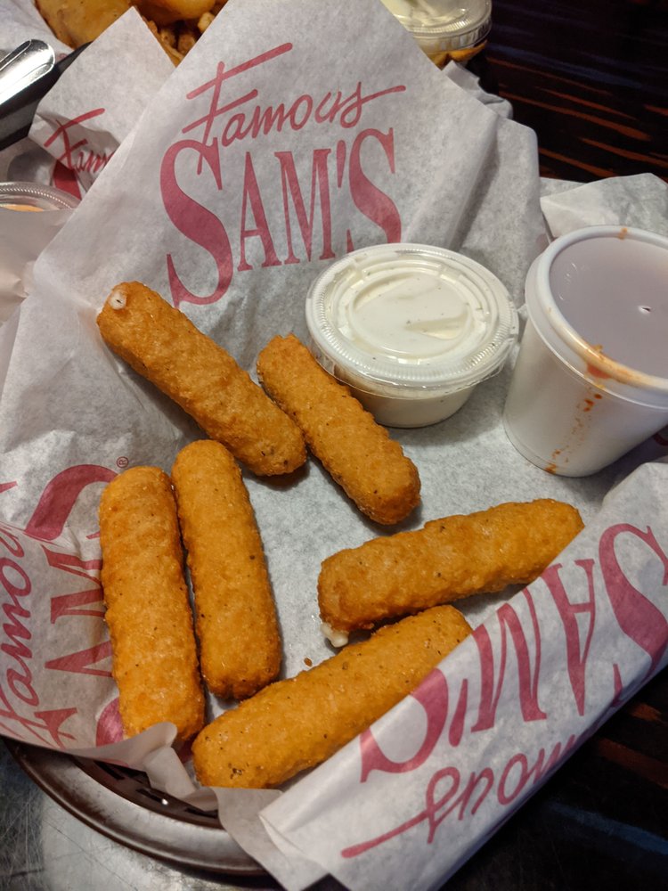 FAMOUS SAM’S - 24 Photos & 48 Reviews - Sports Bars - 1970 W River Rd ...