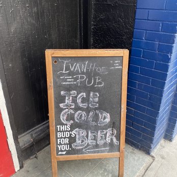 IVANHOE PUB - Updated December 2025 - 74 Photos & 41 Reviews - 1038 ...