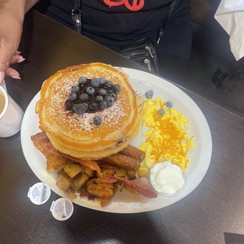 STACKED PANCAKE & BREAKFAST HOUSE - Updated December 2025 - 33 Photos ...