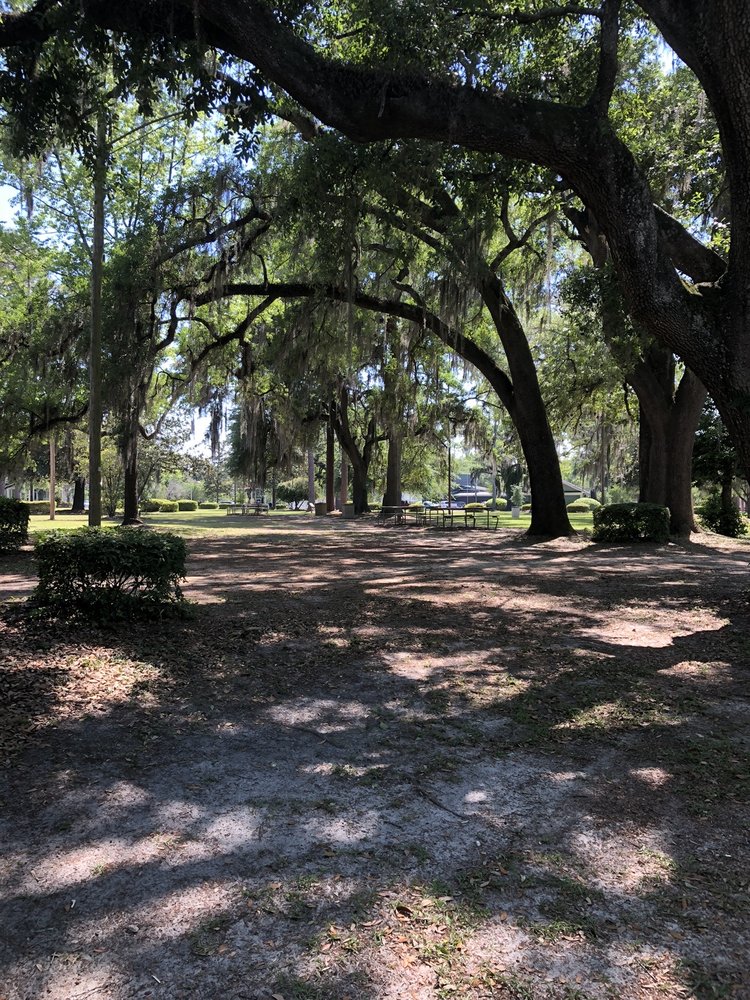 PARADISE PARK - Updated March 2025 - 10 Photos - 402 S Broad St ...