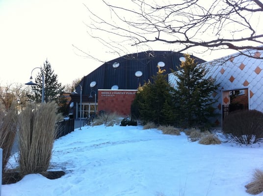 MIDDLE COUNTRY PUBLIC LIBRARY - Updated September 2025 - 27 Photos & 20 ...