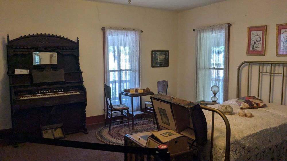 BONELLI HOUSE - Updated October 2025 - 430 E Spring St, Kingman ...