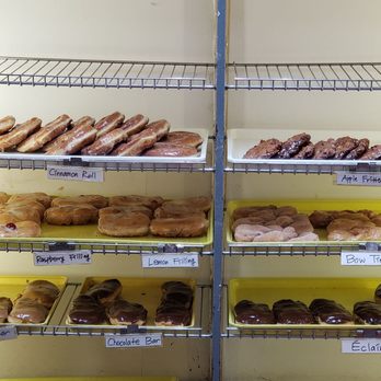 MAX’S DONUT SHOP - Updated December 2024 - 178 Photos & 341 Reviews ...