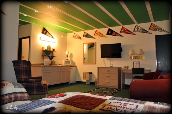 GLADSTONE INN AND SUITES - Updated July 2025 - 55 Photos & 12 Reviews ...