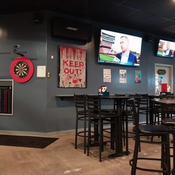 THE DOG HOUSE BAR AND GRILL - Updated March 2025 - 79 Photos & 48 ...