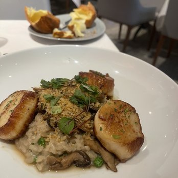 THE ZODIAC - Updated March 2025 - 164 Photos & 111 Reviews - 1618 Main ...