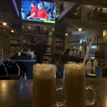 RED 36 - Updated May 2025 - 1210 Photos & 1025 Reviews - 2 Washington ...