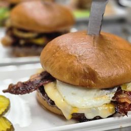 DA BURGER WING HUB - Updated December 2025 - 768 Photos & 242 Reviews ...