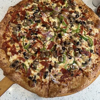 SLIDDERS PIZZA - Updated December 2024 - 70 Photos & 24 Reviews - 400 N ...