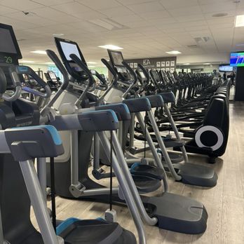 EMERALD CITY ATHLETICS - EVERETT - Updated May 2025 - 114 Photos & 190 ...