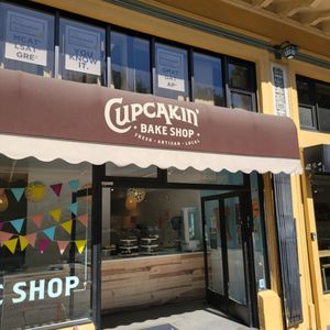 CUPCAKIN’ BAKE SHOP - 866 Photos & 708 Reviews - 2391 Telegraph Ave ...