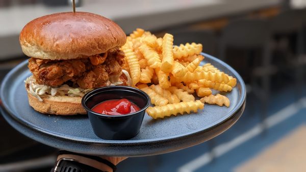 BENCHMARK - Updated September 2024 - 271 Photos & 607 Reviews - 1510 N ...