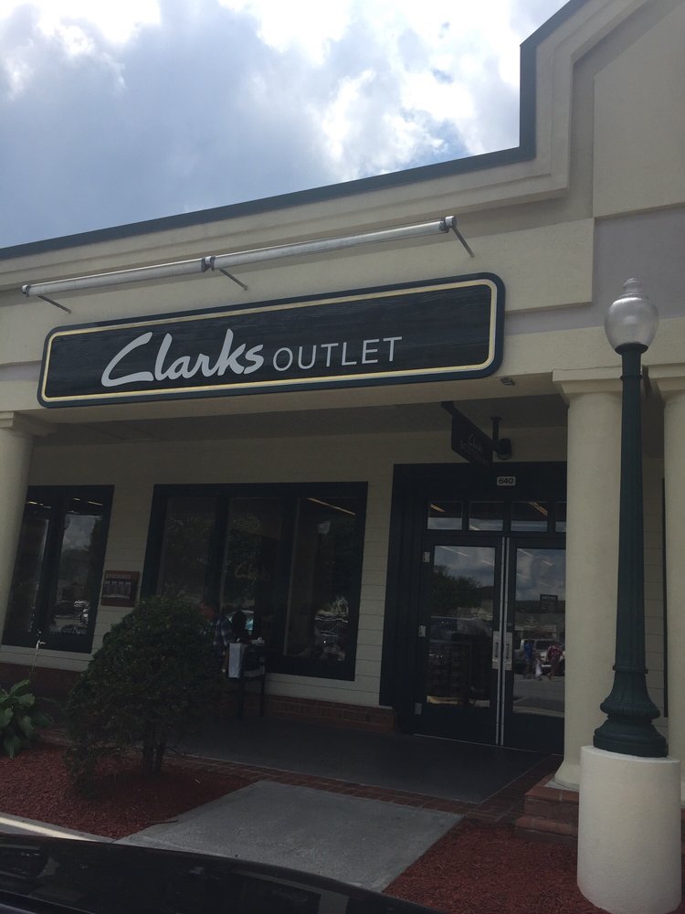 CLARKS OUTLET - Updated October 2025 - 1645 Pkwy, Sevierville ...