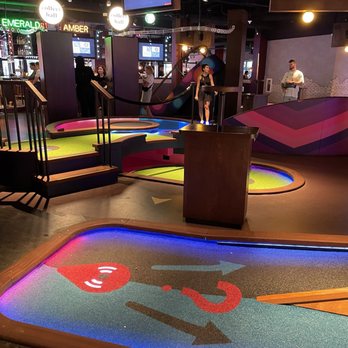 PUTTSHACK - PHILADELPHIA - Updated November 2024 - 98 Photos & 69 ...