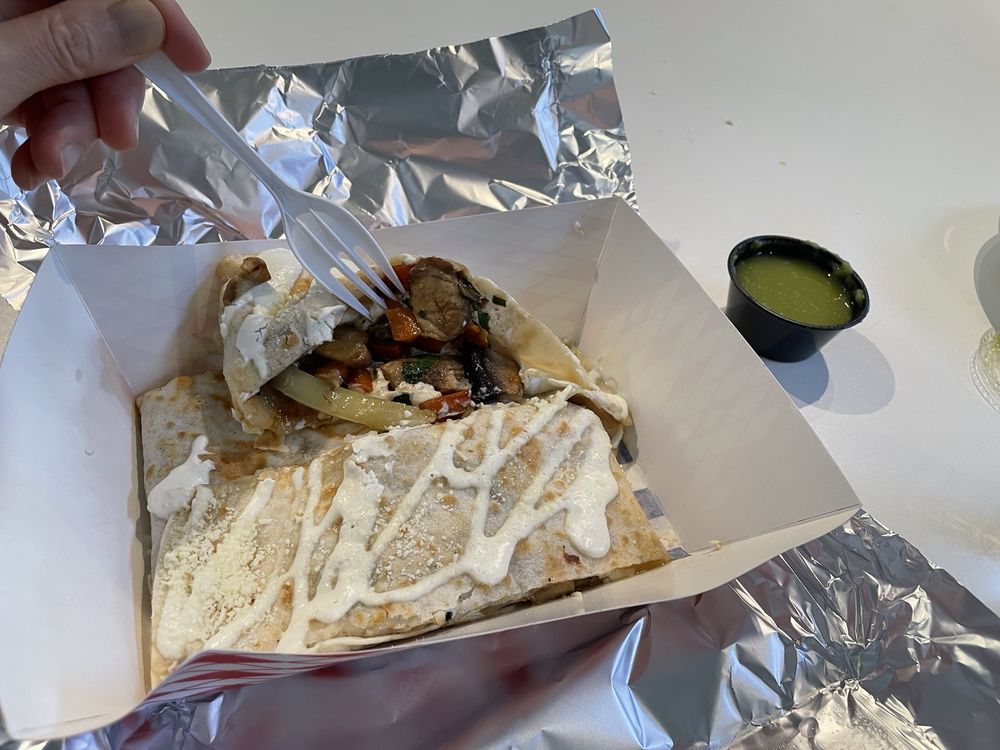 DELI DON CHABELO - Updated September 2025 - 17 Photos - 30-90 14th St ...