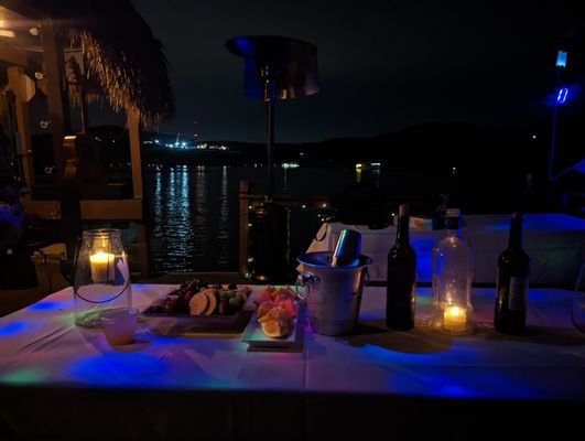 FLOATING TAVERN - Updated August 2025 - 70 Photos - 6506 Bob Wentz Park ...