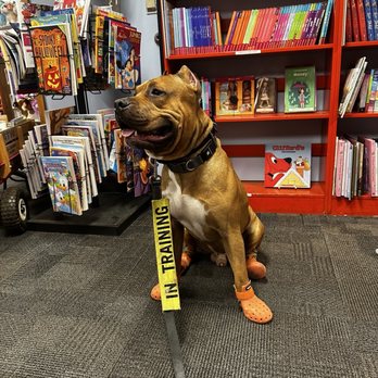 BOOKMANS ENTERTAINMENT EXCHANGE - Updated January 2026 - 161 Photos ...