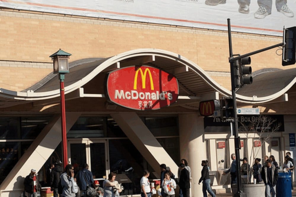 7M GRAPHIX - Updated November 2025 - 19 Photos - 3160 Spring St ...