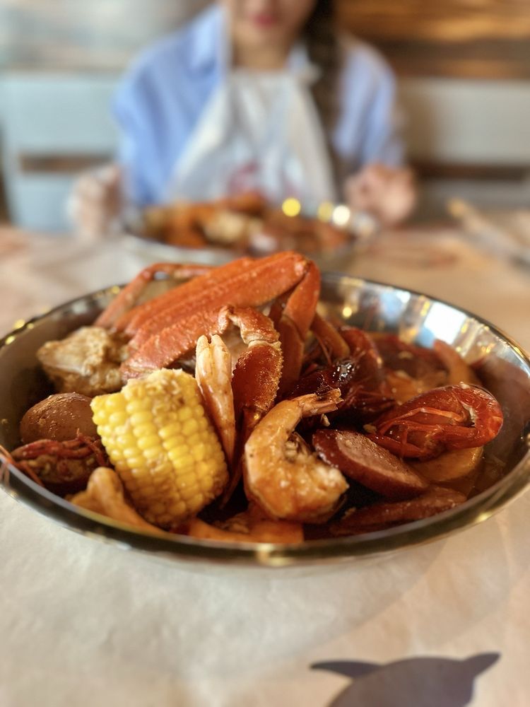 PIER 88 BOILING SEAFOOD & BAR LYNNWOOD - Updated November 2025 - 241 ...