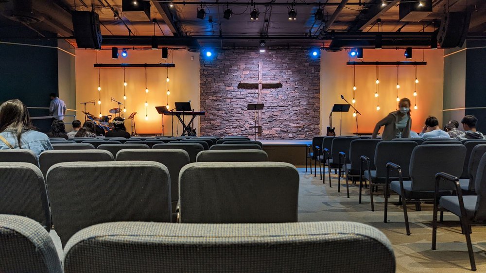 LIGHTHOUSE COMMUNITY CHURCH - Updated January 2026 - 13 Photos - 501 ...