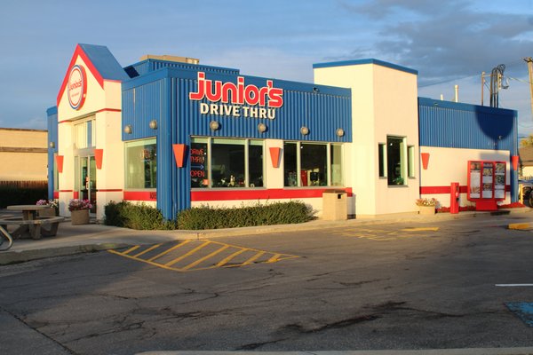 JUNIOR’S RESTAURANT - Updated August 2025 - 17 Photos & 19 Reviews ...