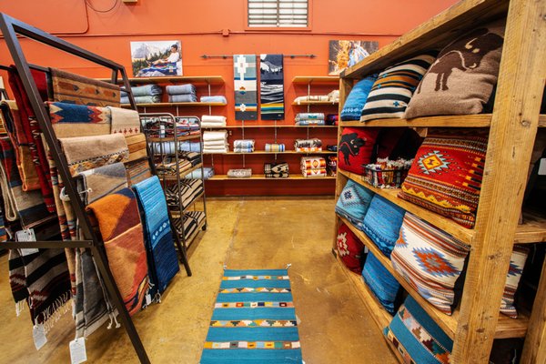 PENDLETON WOOLEN MILL STORE - Updated September 2025 - 70 Photos & 35 ...