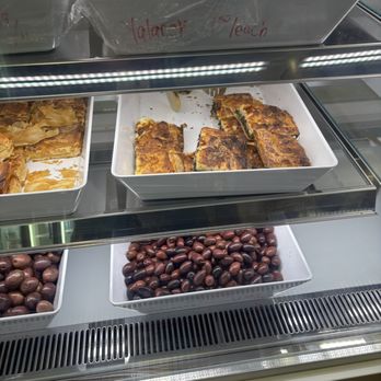 CAFE POM - Updated July 2025 - 40 Photos & 14 Reviews - 19 Paoli Plz ...