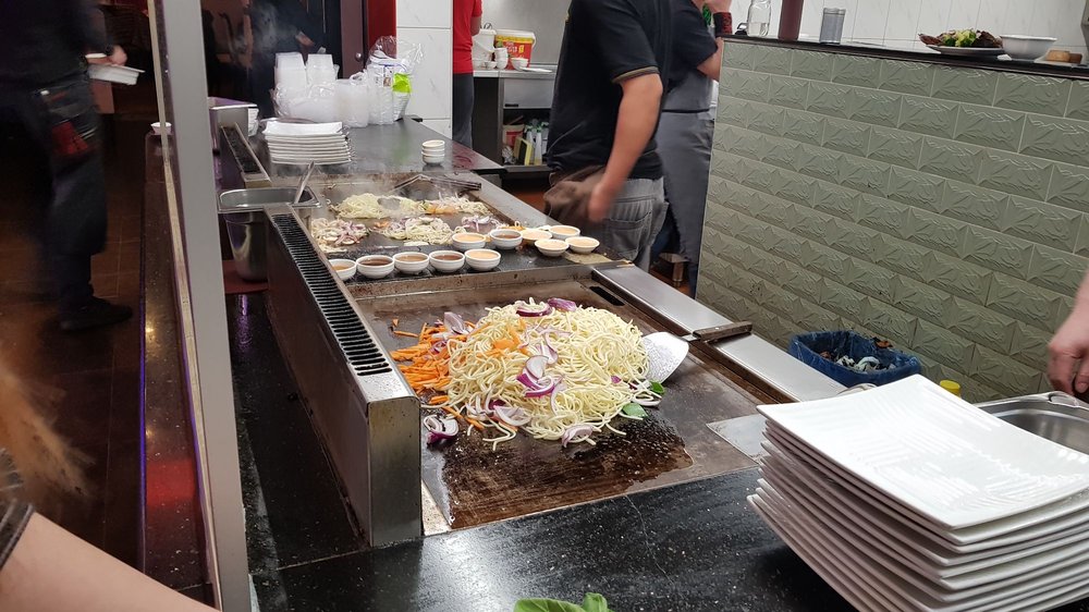 HUY COOK & EAT - Updated June 2024 - 10 Reviews - Münchner Bundesstr ...