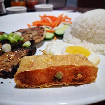 PHO FRIENDLY 18 - Updated December 2025 - 96 Photos & 43 Reviews - 8750 ...