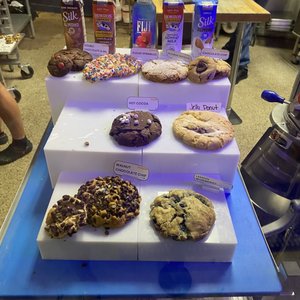 BLUEPRINT COOKIES - 124 Photos & 55 Reviews - 801 S University Dr ...