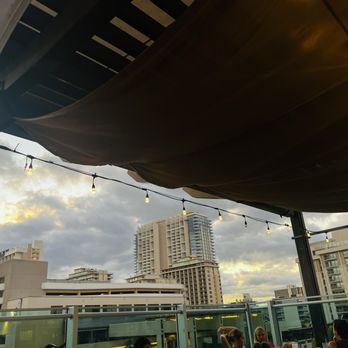 BUHO COCINA Y CANTINA - 2224 Photos & 1505 Reviews - 2250 Kalakaua Ave ...