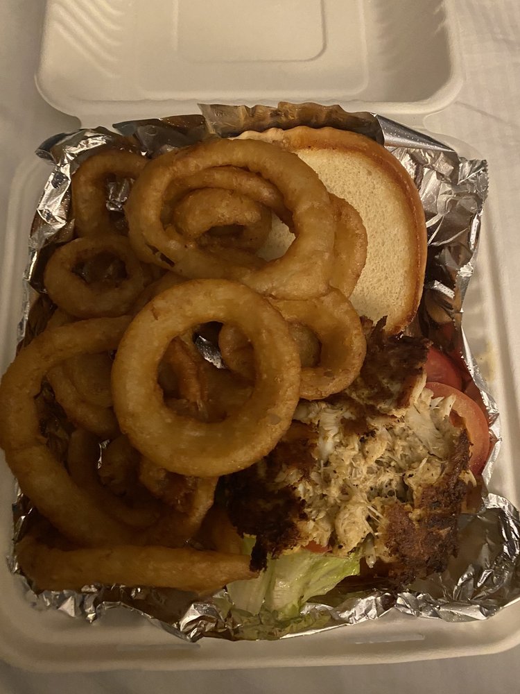 PRIME 1079 - 15 Photos & 26 Reviews - 2717 W Fort Macon Rd, Atlantic ...