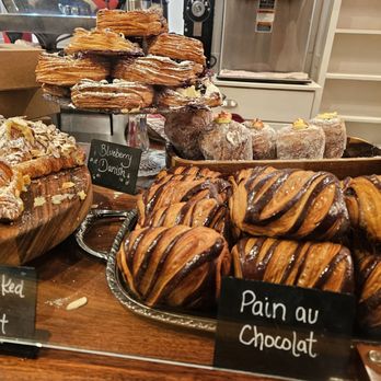 BLOOM BAKE SHOP - Updated November 2024 - 233 Photos & 198 Reviews ...