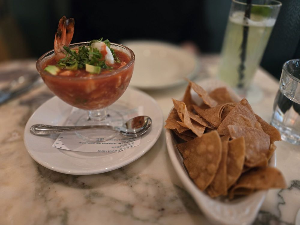 GREEN POINT SEAFOOD & OYSTER BAR - Updated December 2025 - 281 Photos ...