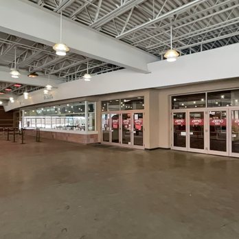 AMC HIGHLANDS RANCH 24 - Updated October 2024 - 56 Photos & 115 Reviews ...