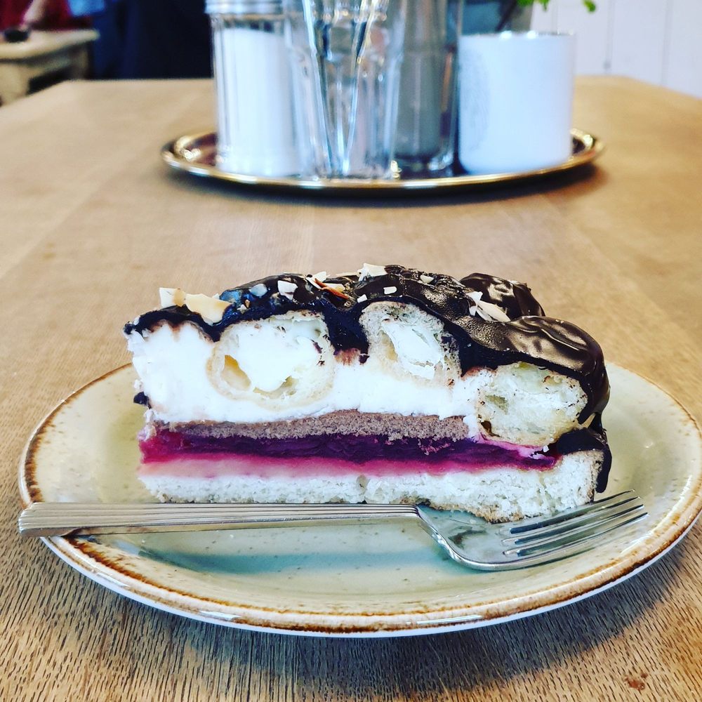 CAFÉ & TARTERIE DAS STRANDHAUS - 21 Photos - Strandweg 11, St. Peter ...