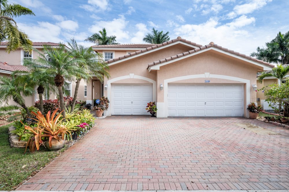 KECHIA THOMPSON - Updated February 2025 - 3301 N University Dr, Coral ...