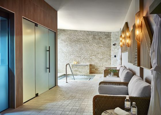 TOILE & BUBBLE BOUTIQUE INN & SPA - Updated June 2026 - 25 Photos ...