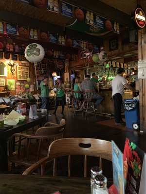 SPRINGBOK BAR & GRILL - 362 Photos & 727 Reviews - 16153 Victory Blvd ...