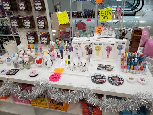 VIOLET K-POP - Updated November 2025 - 10 Photos - 20131 US-59, Humble ...