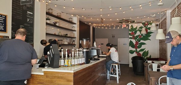 SOCIAL GROUNDS COFFEE - Updated January 2025 - 174 Photos & 133 Reviews ...
