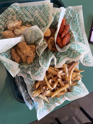 WINGSTOP - Updated July 2025 - 16 Photos - 4013 Yellowstone Ave ...