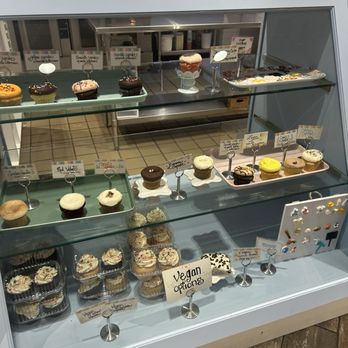 SWEET MANDY B’S - Updated October 2025 - 156 Photos & 129 Reviews - 254 ...