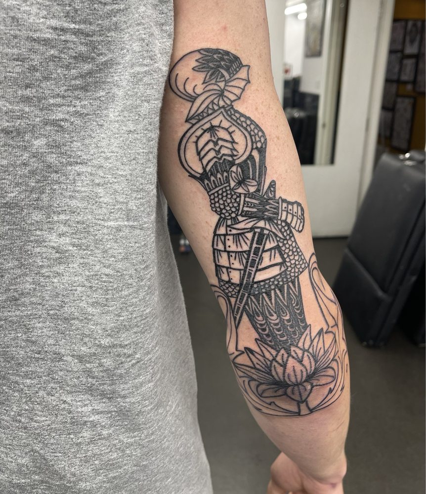 STUDIO XIII GALLERY TATTOO & PIERCING - Updated December 2025 - 31 ...