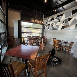 THE LOCAL ROOM - Updated July 2025 - 108 Photos & 117 Reviews - 215 S ...