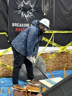 BREAKING POINT RAGE ROOMS - Updated September 2024 - 11 Photos - 1018 ...