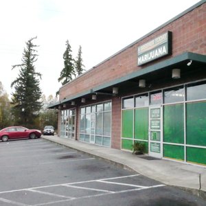 THE KUSHERY LAKE FOREST PARK - 10 Photos & 12 Reviews - 19258 15th Ave ...