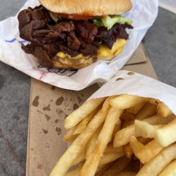 W & M BAR-B-Q BURGER - Updated October 2025 - 1105 Photos & 734 Reviews ...