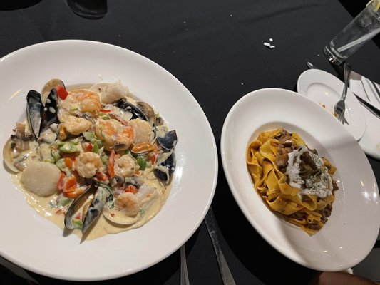 FUGAZZIS - 128 Photos & 184 Reviews UPDATED March 2022 - American (New ...