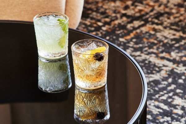 ADAMS TABLE - 87 Photos & 51 Reviews - 150 W Adams St, Phoenix, Arizona ...